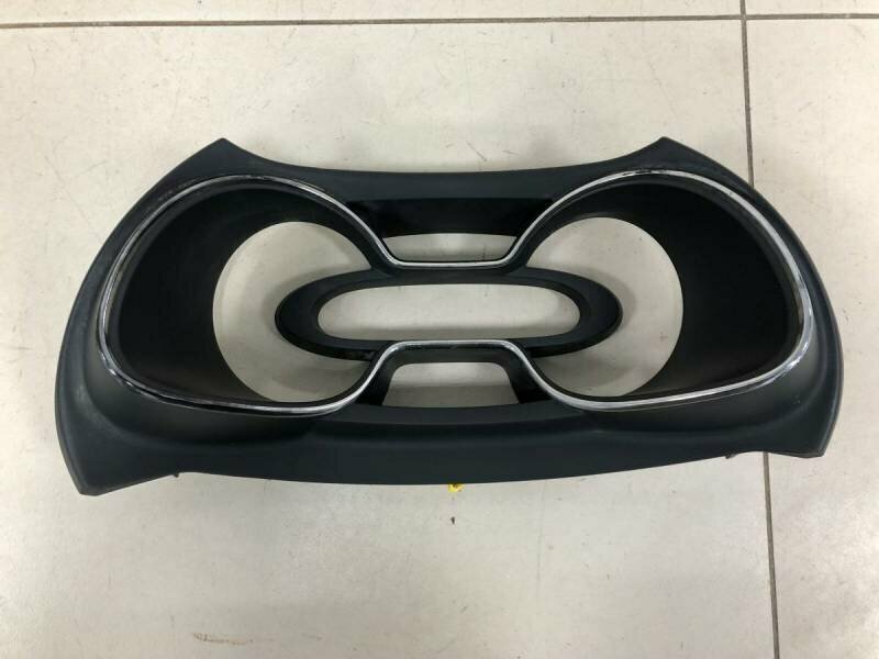 Накладка декоративная Renault Kaptur 2016 кат.номер: 682502818R