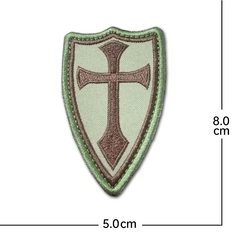 Светоотражающая нашивка с вышивкой "Крест Легиона Рыцарей" OLOEY Темно-зеленый, A116-20