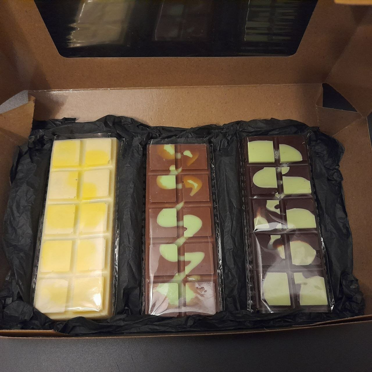 Набор шоколада Barry Callebaut "Дубайский шоколад", молочный, темный, белый