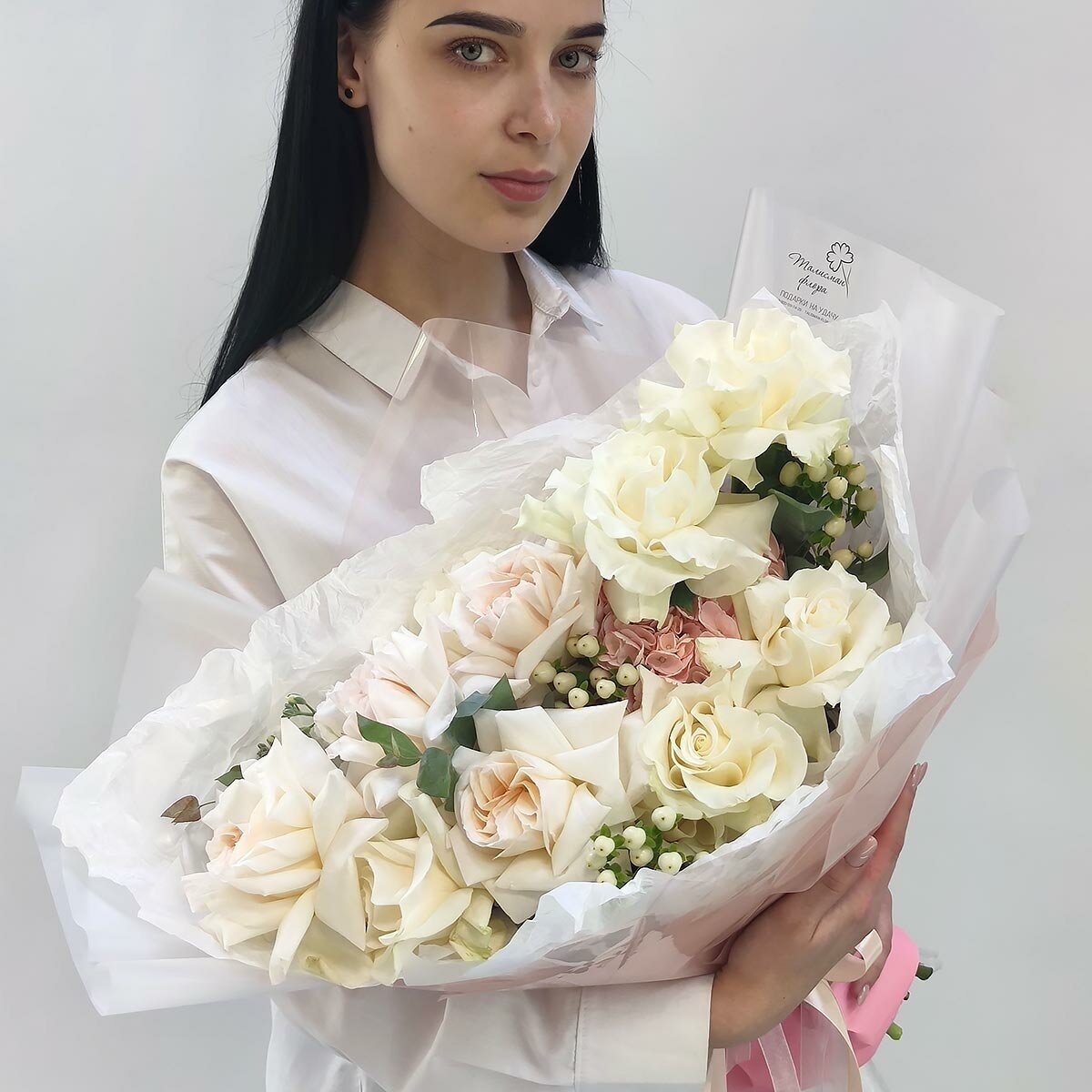 Букет Талисман Флора "Слезы Ангела", 16 цветов, высота 54 см, крафт-бумага, под ленту