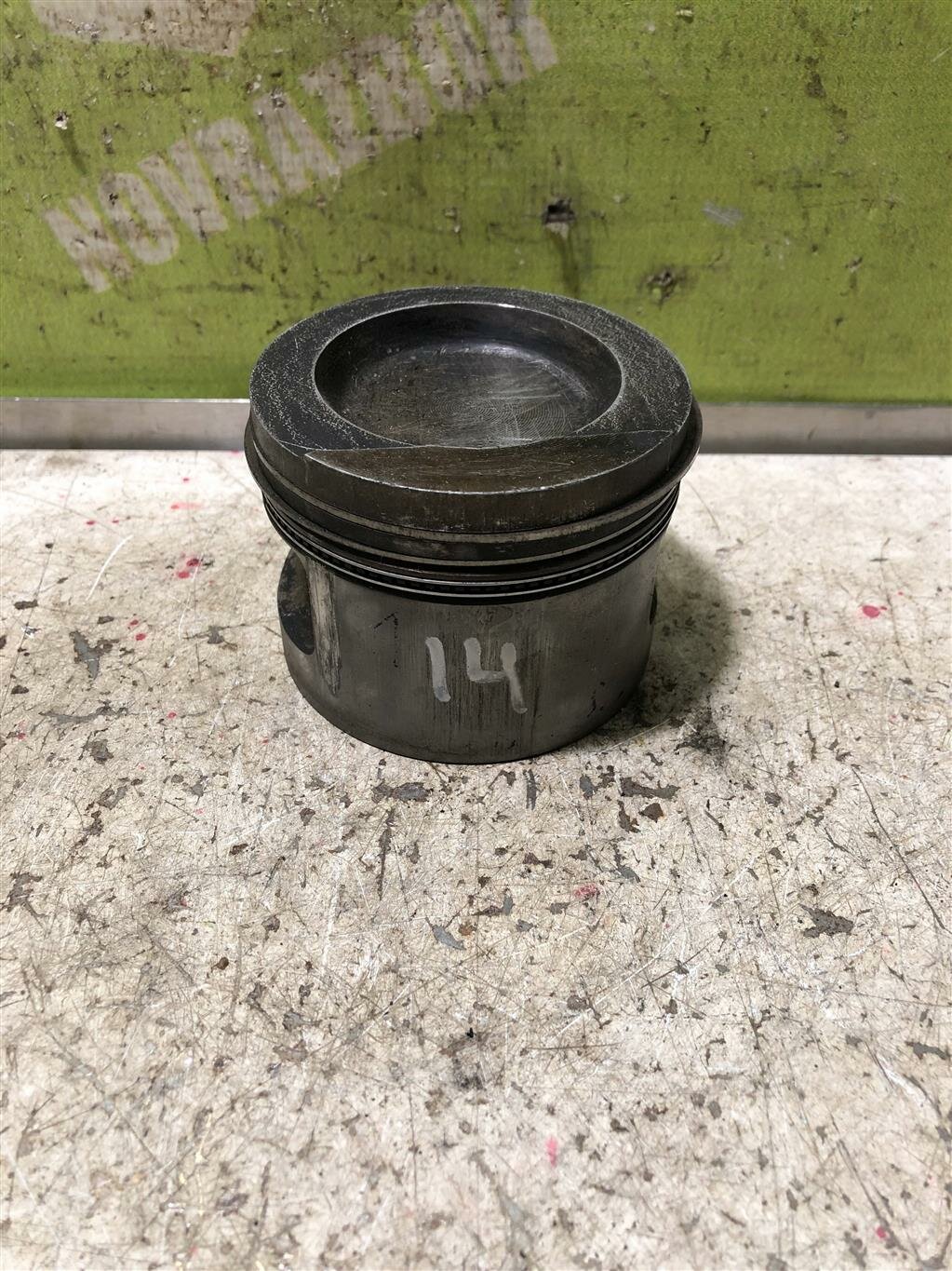 Поршень VW Passat B3 1988-1993