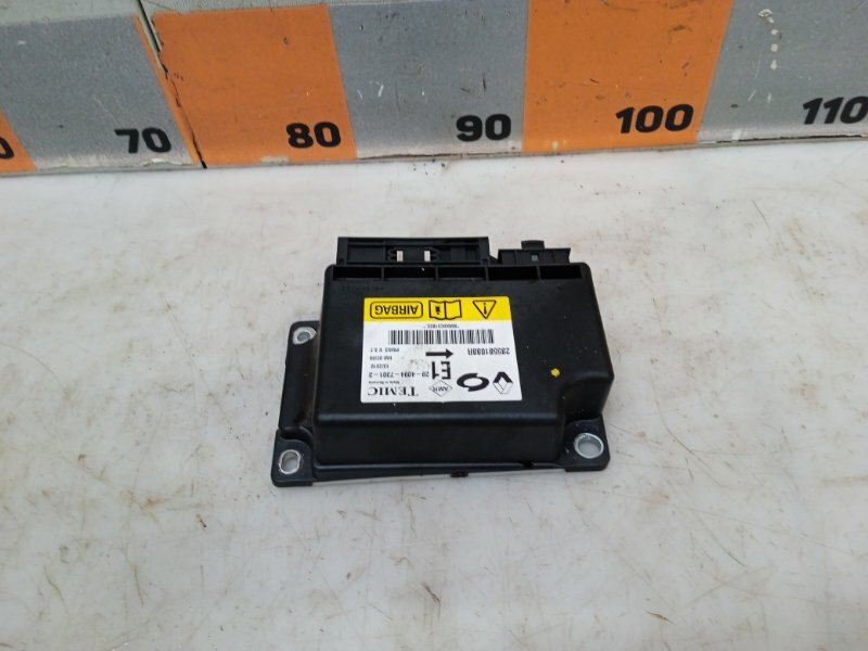 Б/У блок SRS, аир баг, Рено Флюенс Блок управления AIR BAG Renault Fluence 2010 309092 RENAULT арт. 285581088R