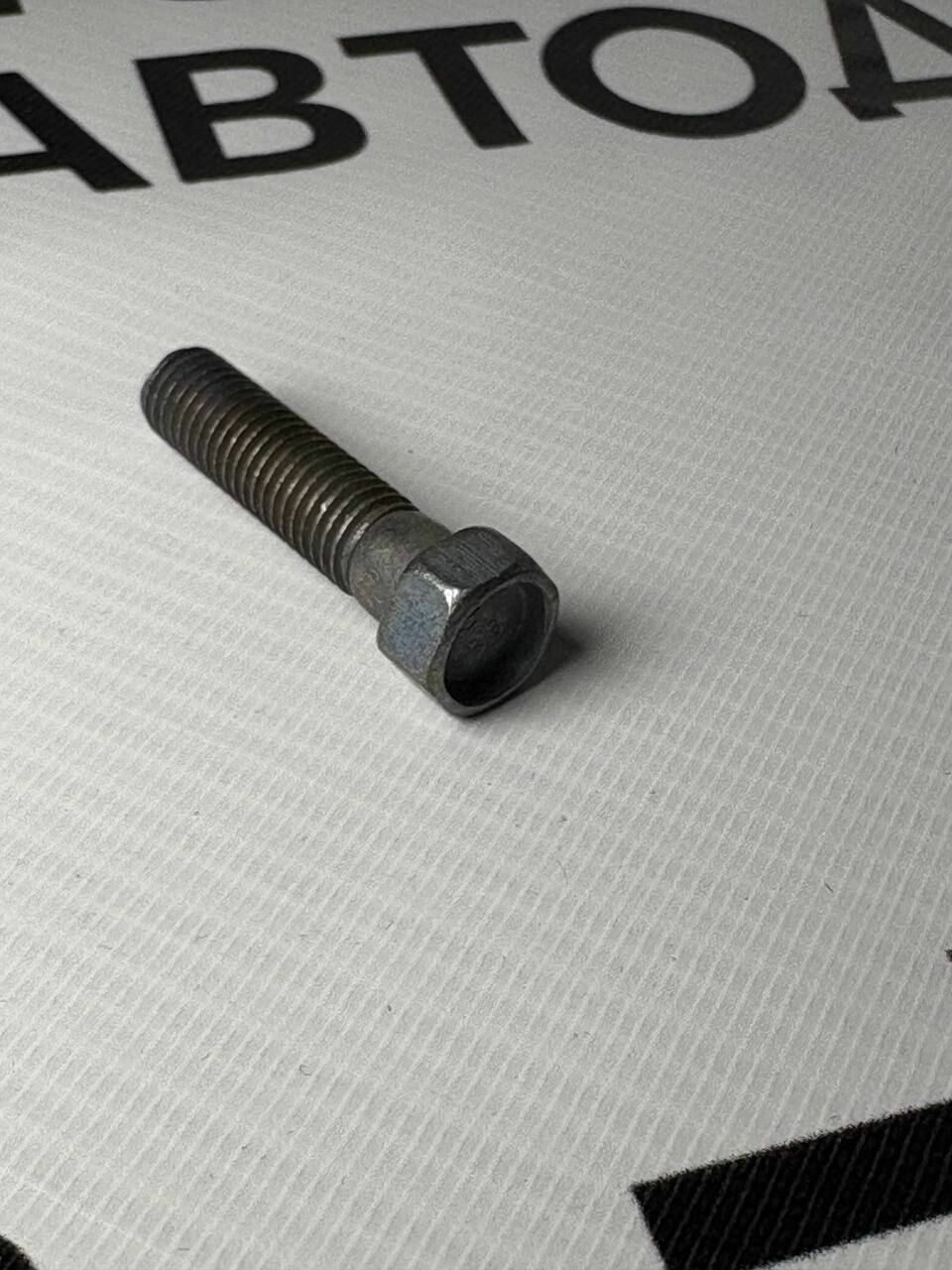 Болт крепления генератора Газель, УАЗ с двигателем ЗМЗ 402 М10*40*1,5