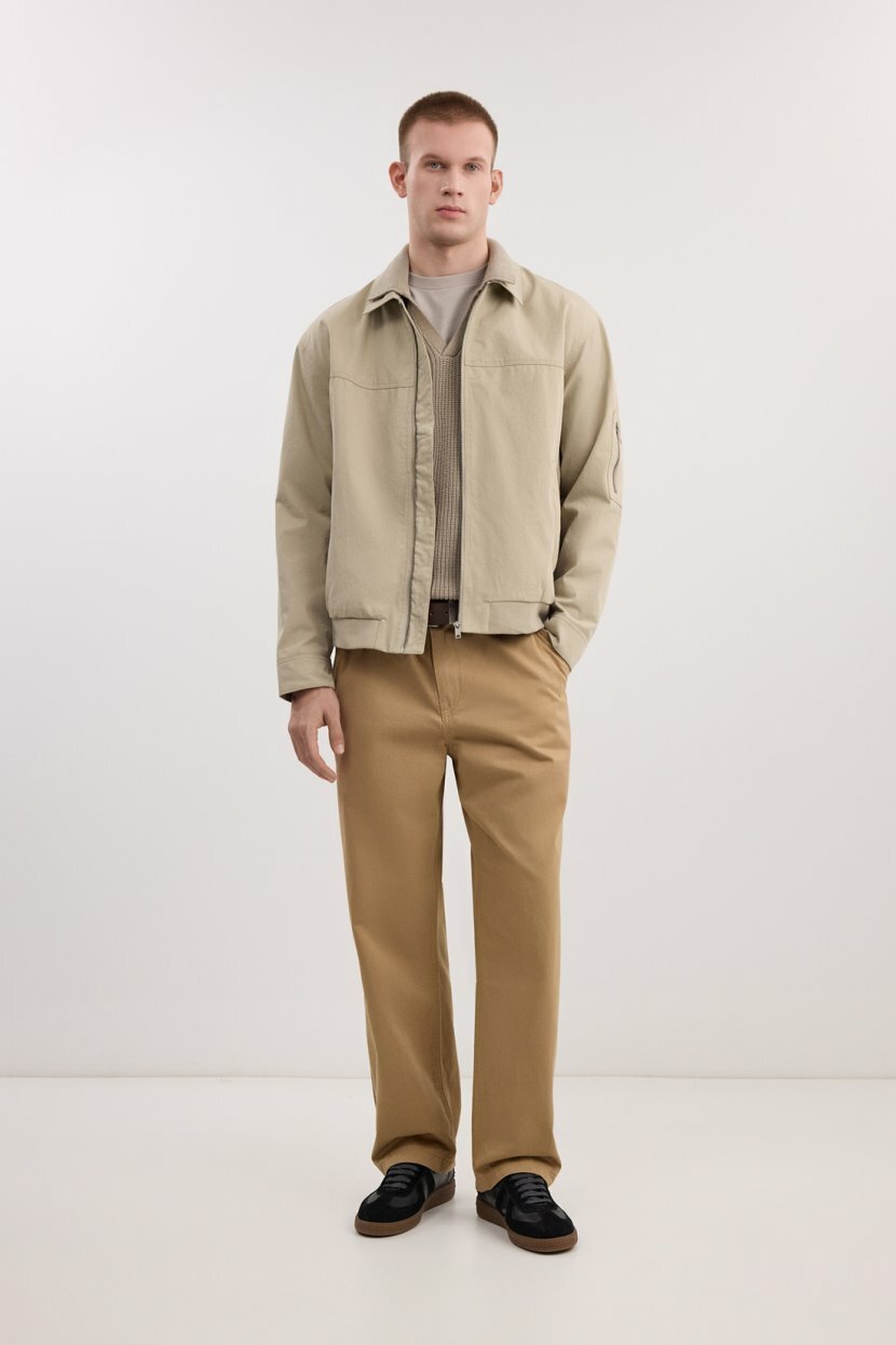 Брюки чинос