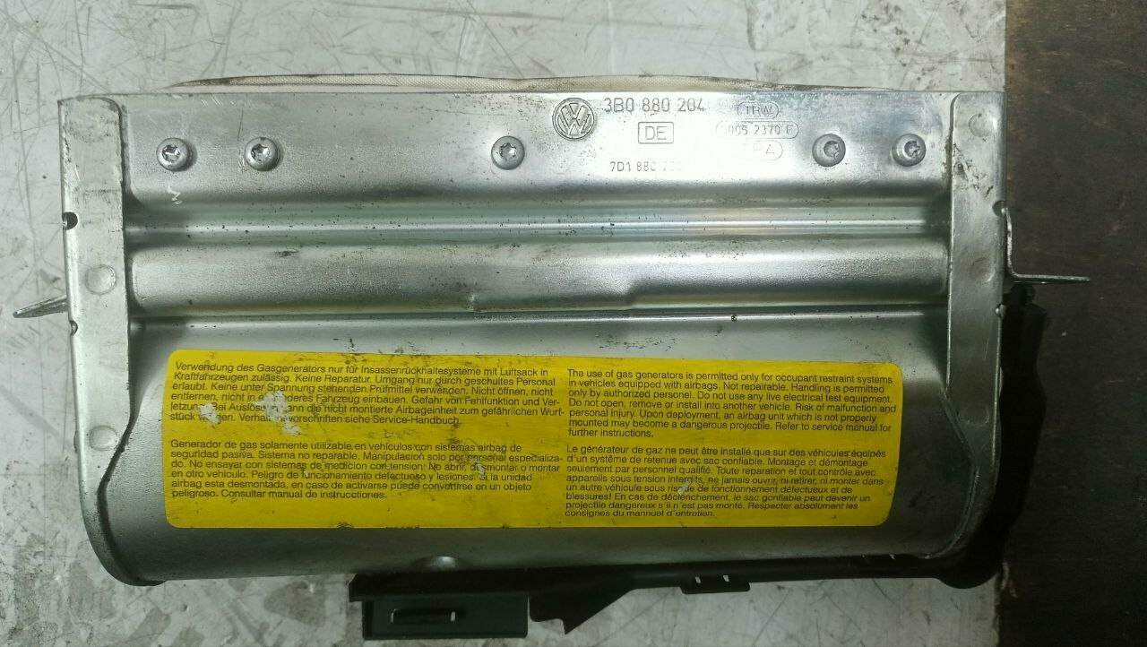 AirBag в торпедо Volkswagen Passat B5 рест. (2000 - 2005) 3B0880204