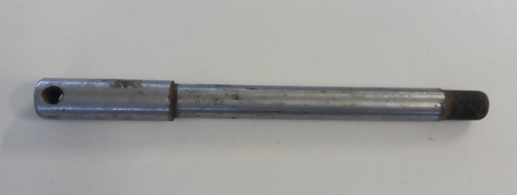 Ось переднего колеса Урал СССР