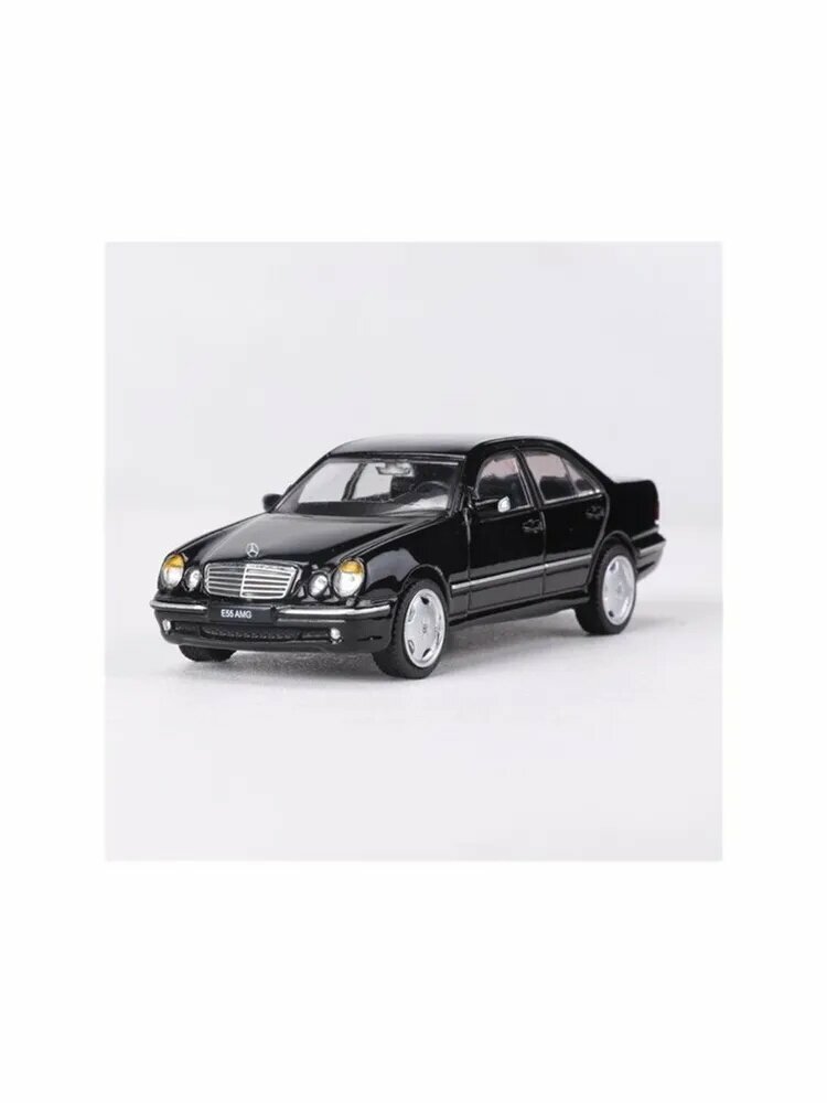 Сплава автомобильная модель Mercedes-Benz E55 AMG W210 1:64 Сбор моделирования
