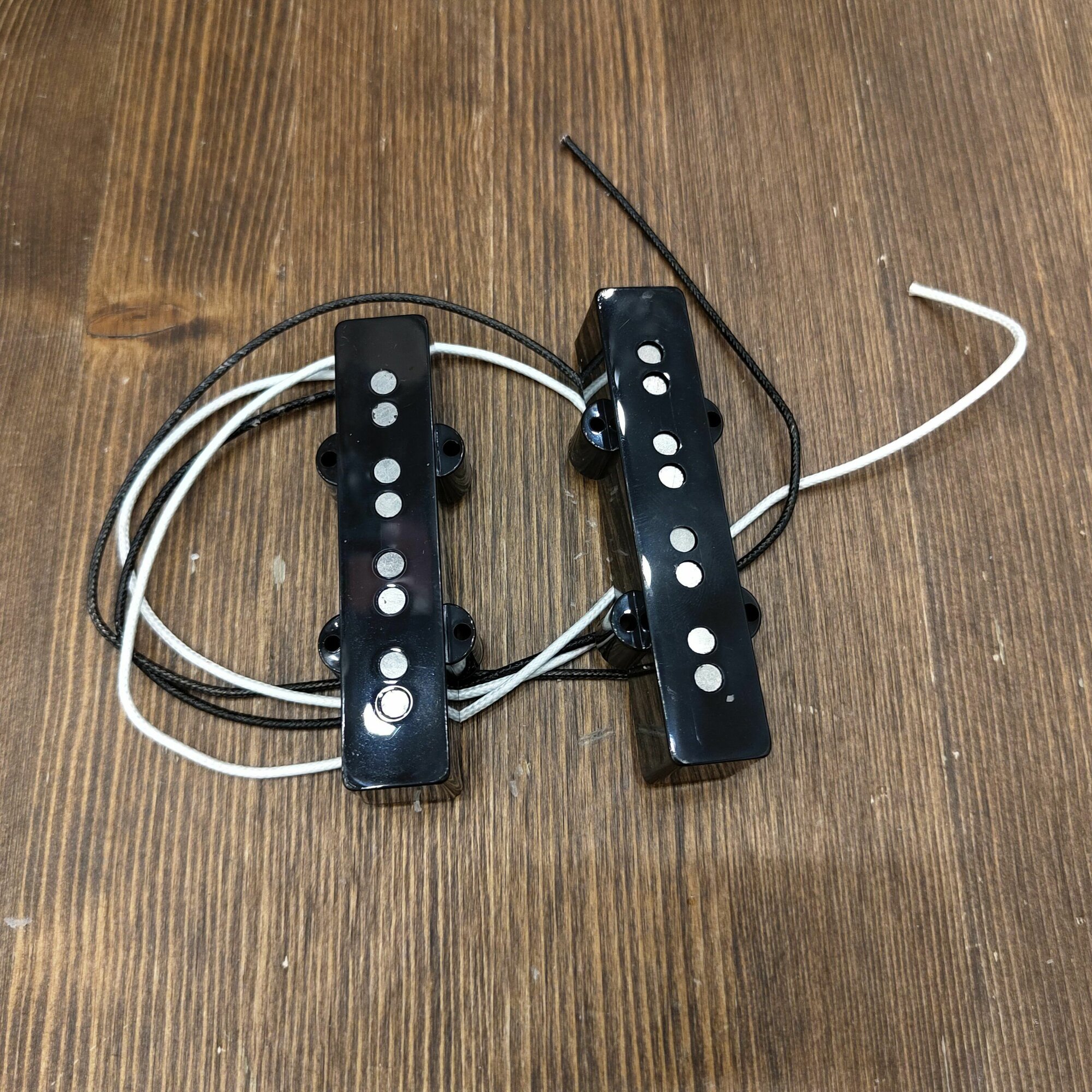 Alexander Pribora Jazz Bass комплект звукоснимателей, 4-струнный, чёрный