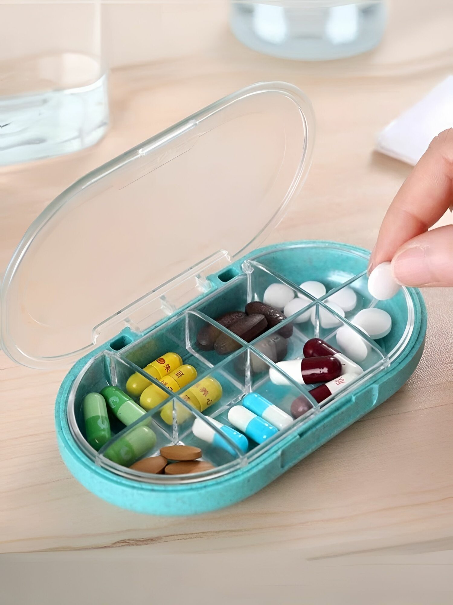 Таблетница овальная 8 секций, голубая