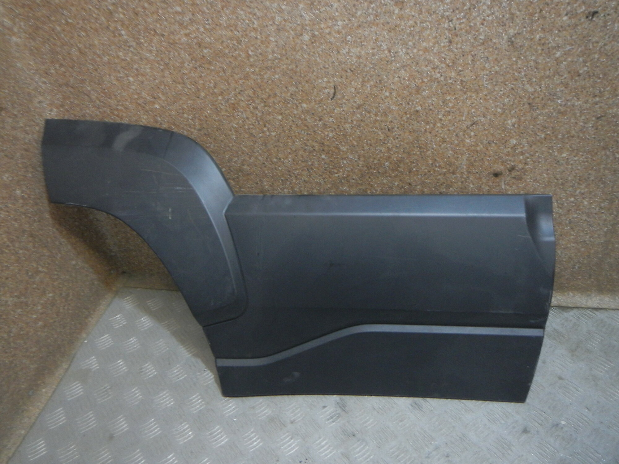 Б/У Молдинг двери задней правой, ВАЗ (VAZ)-LADA NIVA TRAVEL (CHEVROLET NIVA) LADA NIVA TRAVEL (CHEVROLET NIVA) 20-,тревел...