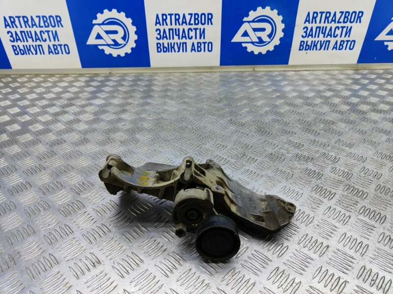 Б/У Кронштейн генератора Renault Scenic 2 JM / Рено Сценик 2 JM 1.6 K4M812 113 Л.С 2007