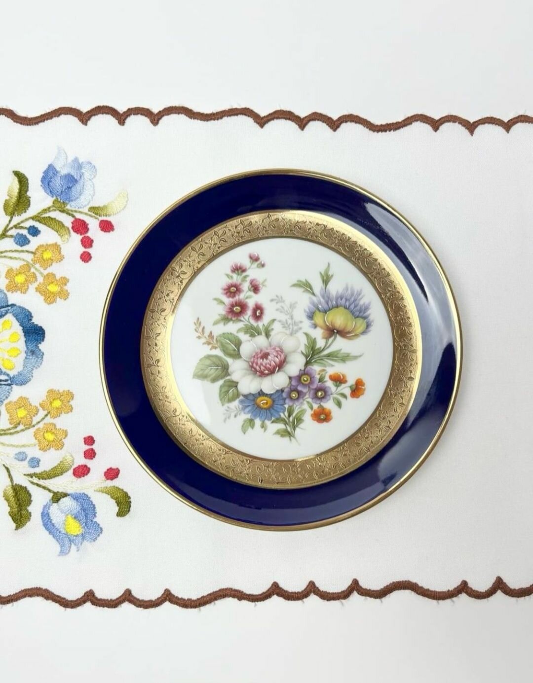 Винтажная тарелка