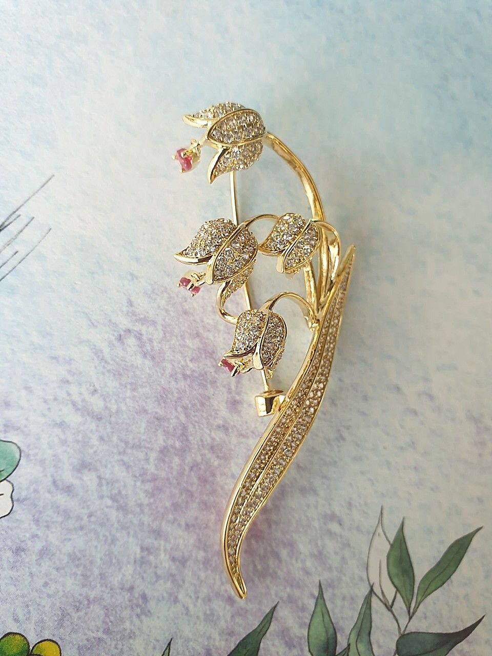 Брошь, фианит