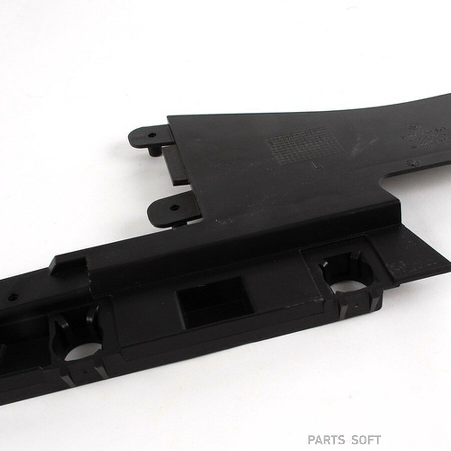 Облицовка днища кузова, боковая Л от официального дистрибьютора, BMW, артикул 51777141861