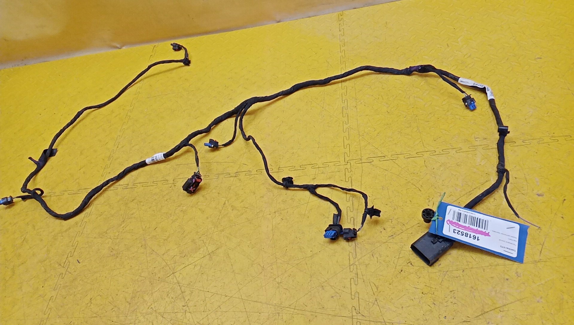 Проводка (коса) XT5 Cadillac 84878401