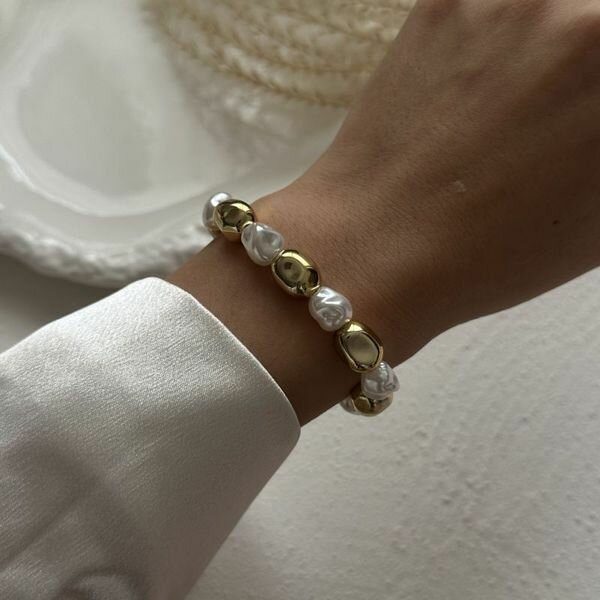 Эластичный браслет