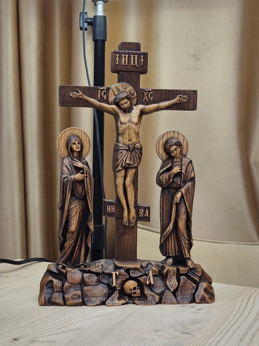 Голгофа. Деревянная. Резная.