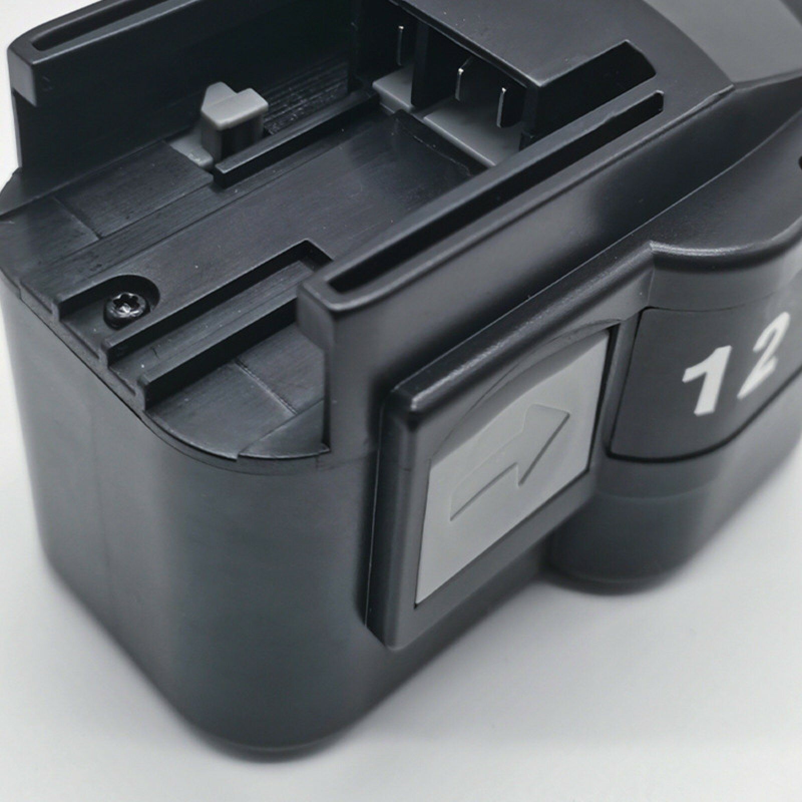 Аккумулятор MyPads 14.4V 2.0Ah для электроинструментов AEG литий-ионный