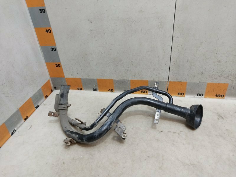 Б/У Бензобака Горловина топливного бака Nissan Patrol 2010 Y62 495075 NISSAN арт. 172211LB1A, 172211LB0A