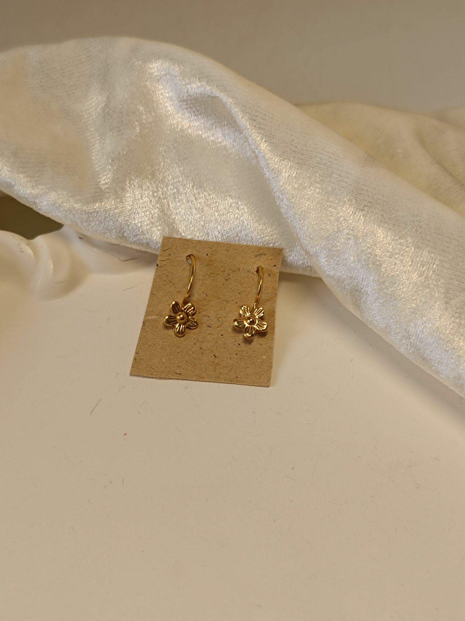 Позолоченные серьги под винтаж, есть клеймо.