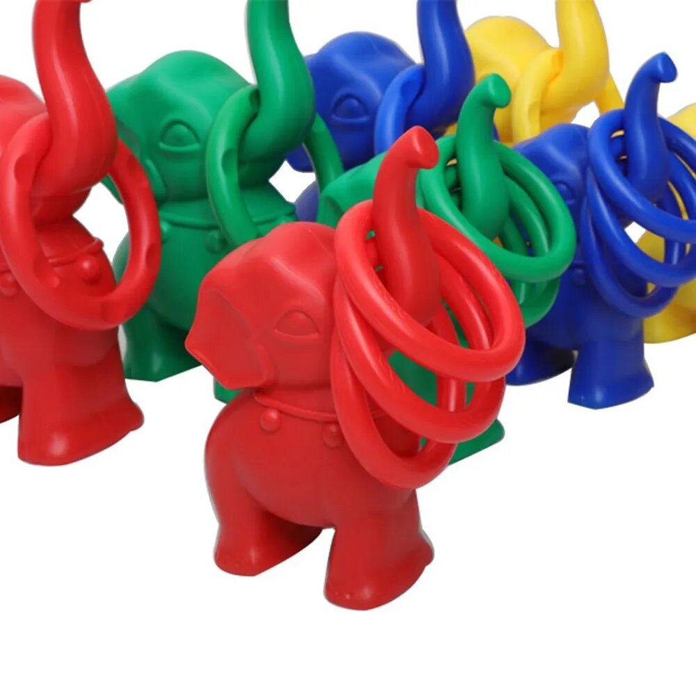 Гигантская игра в крестики-нолики на открытом воздухе