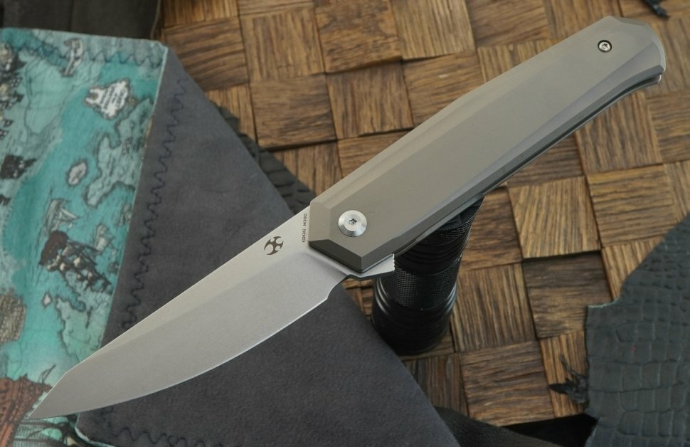 Складной нож Kansept Knives Integra, сталь M390, SW, рукоять титан с бронзовым анодированием