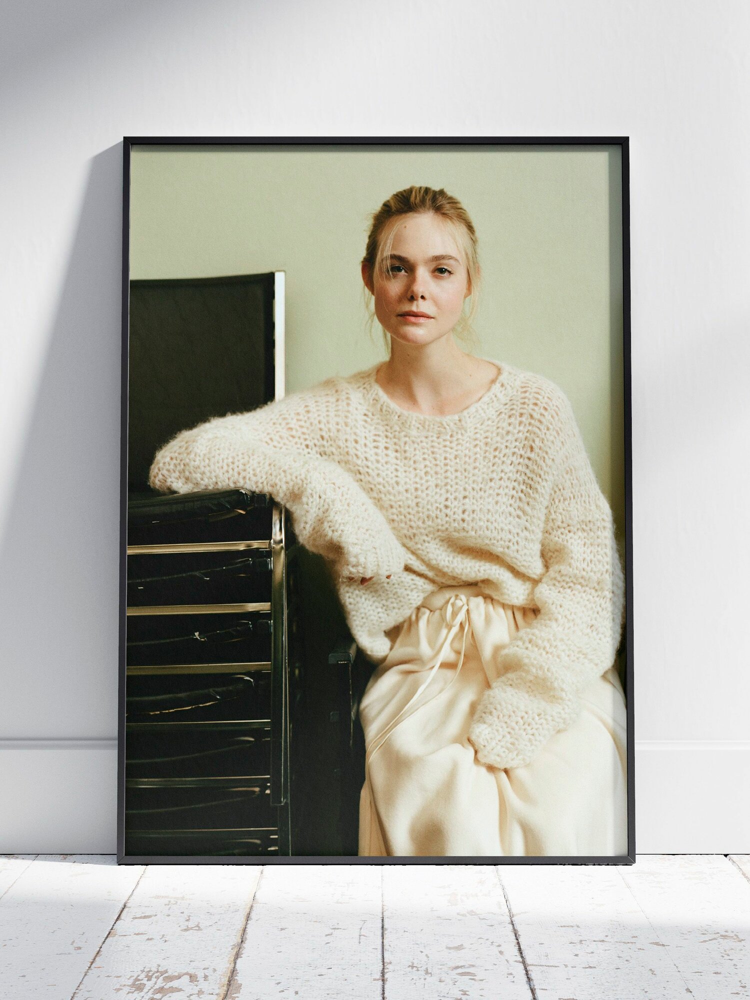Плакат на стену для интерьера Эль Фаннинг (Elle Fanning 9) - Постер по актеру фильма, кино, сериала формата A4 (21x30 см)