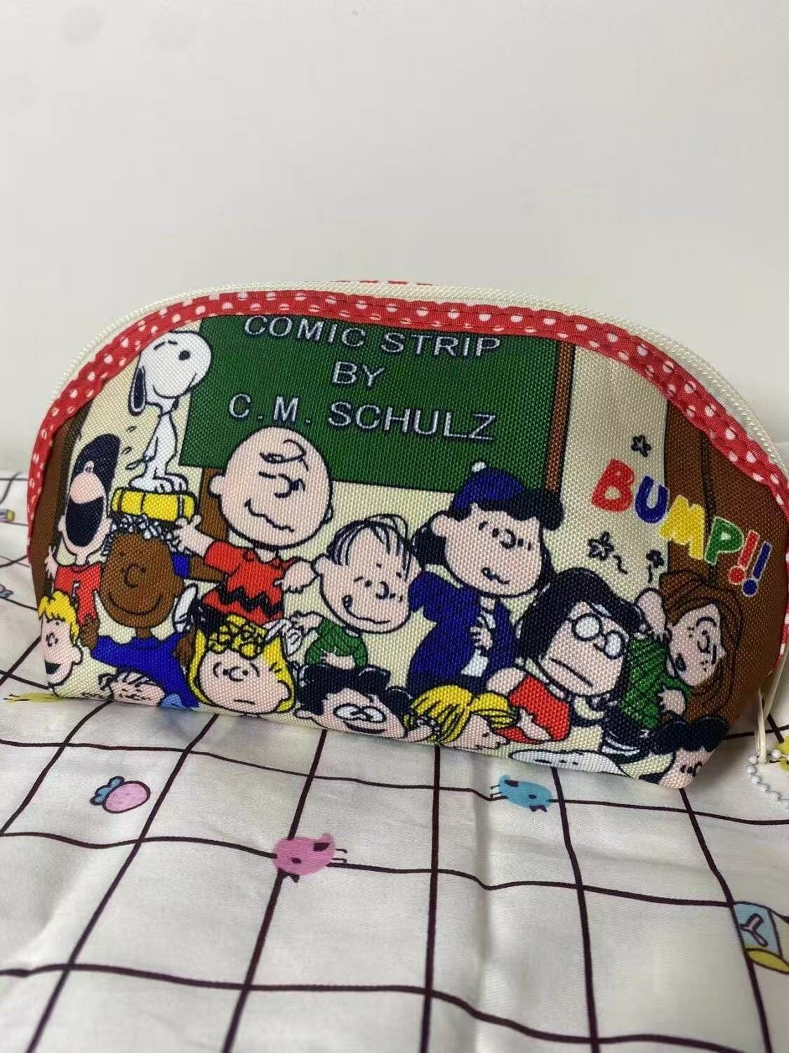 Пенал-косметичка Snoopy и персонажи Peanuts, школьный, вместительный — фото 1