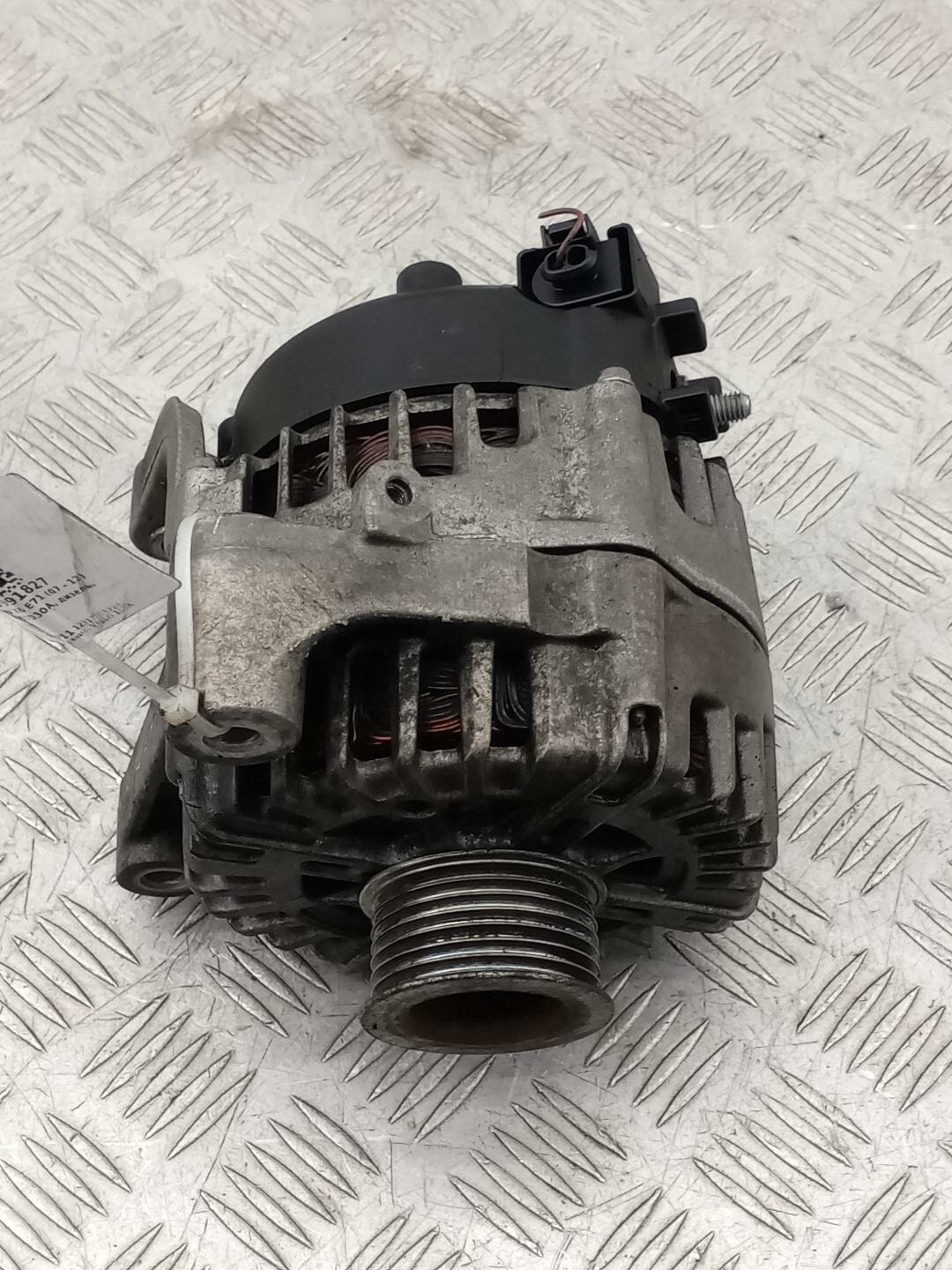 Генератор для BMW X6 E71/E72 3.0 OEM 12317803724