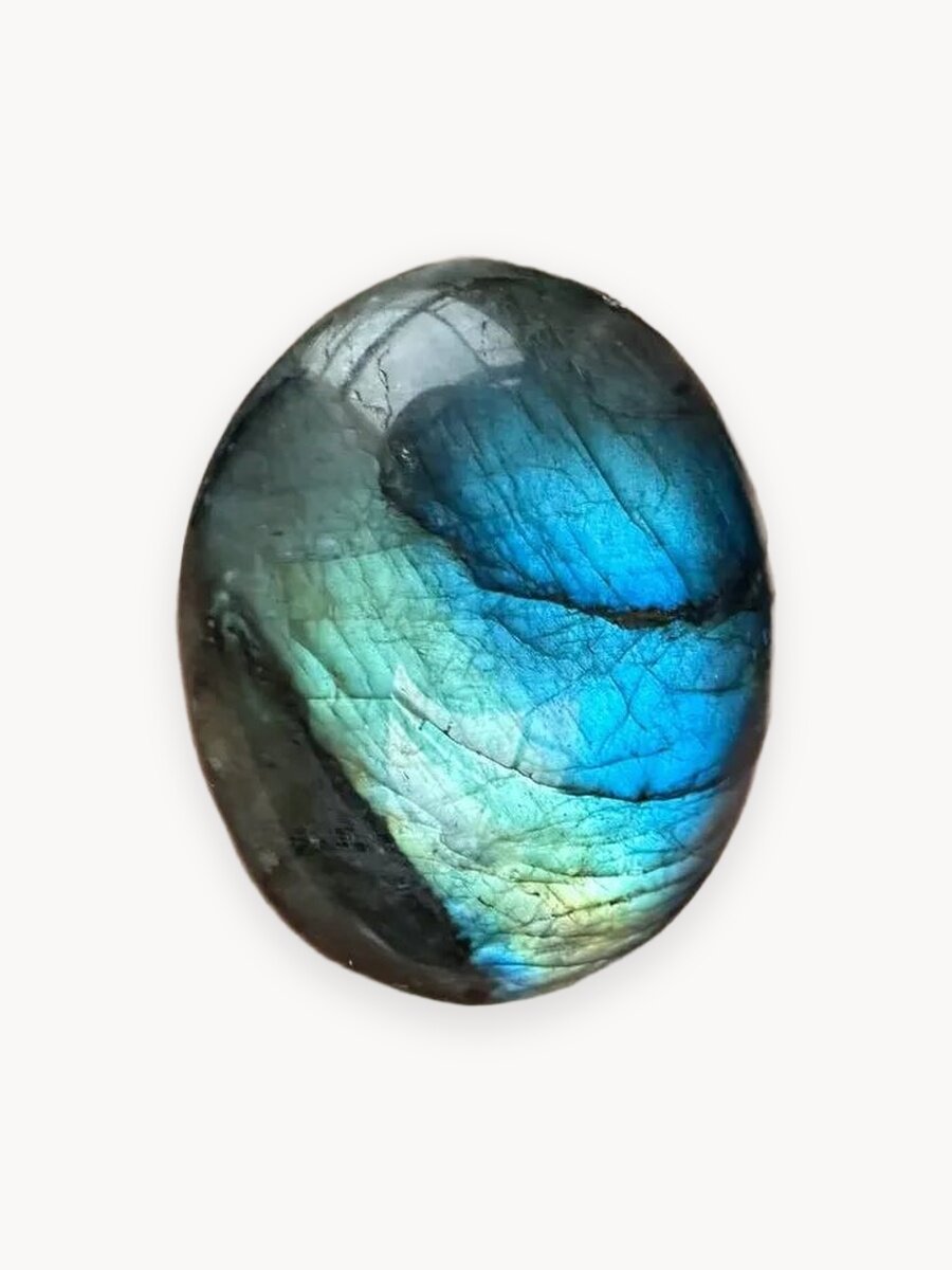 Натуральный камень лабрадорит обработанный булька