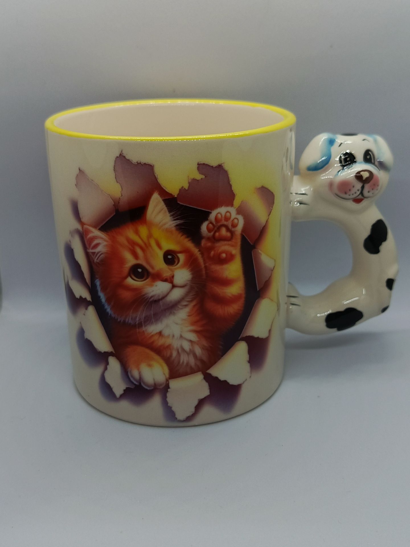 Кружка с 3D эффектом Котик