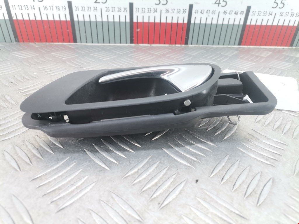 Ручка двери внутренняя передняя левая / 1938965 5N0837197 5N0837197 для Volkswagen Tiguan 1 (с пробегом)
