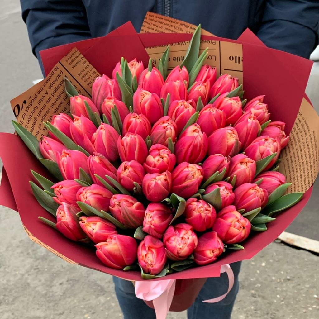 51 тюльпан / Букет из 51 розового пионовидного тюльпана сорта «Columbus»