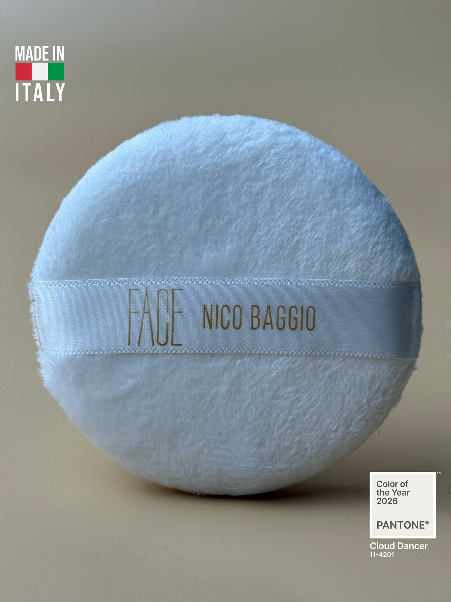 Пуховка для макияжа пудры FACE nicobaggio professional make-up VELURE PUFF