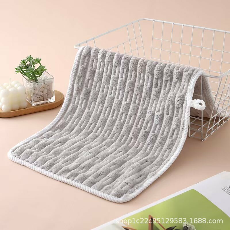 Бамбуковое бархатное полотенце Коралловое бархатное мягкое и сгущающее для кожи серый_30*60