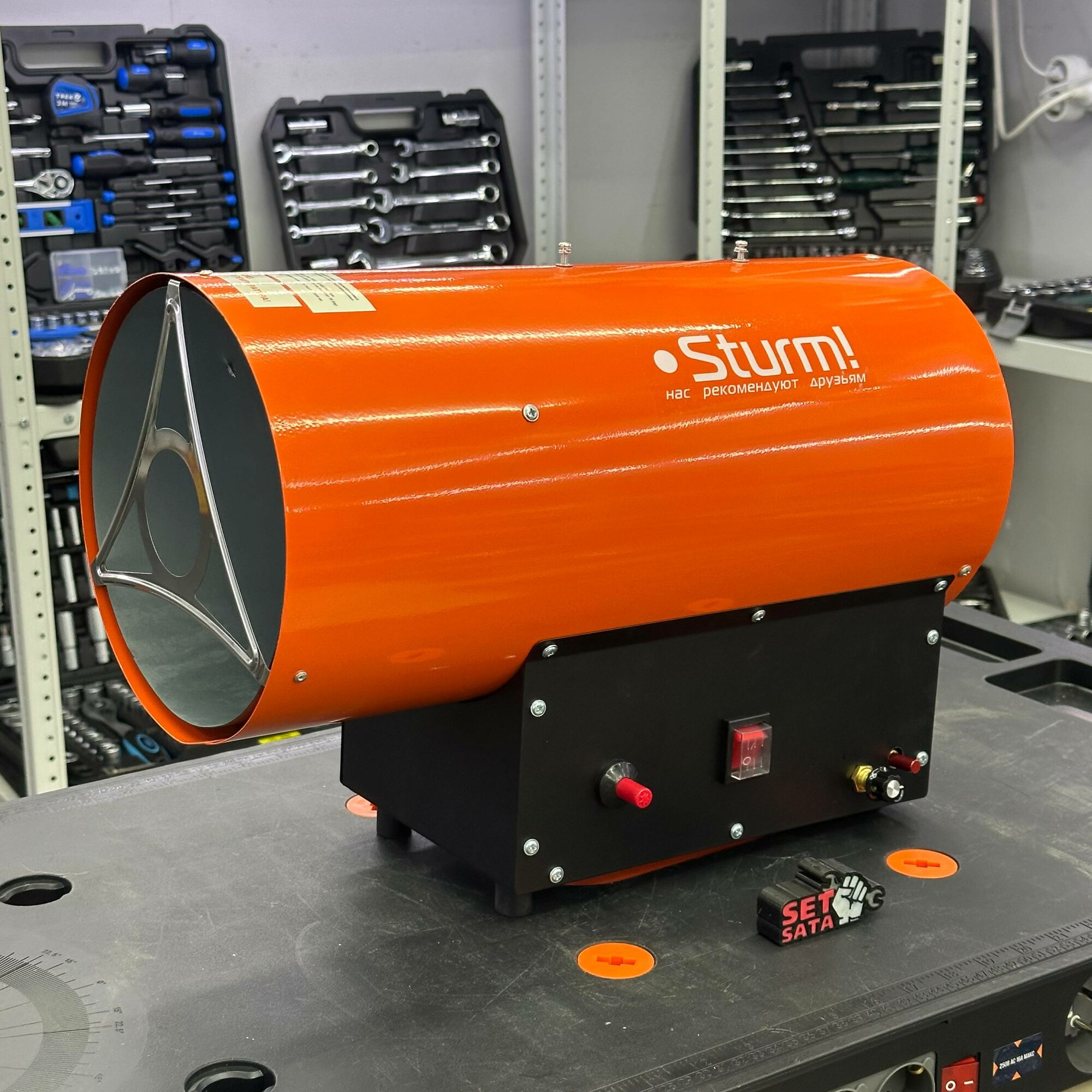 Газовая тепловая пушка Sturm! GH91301V, 30 кВт, 720 м3/ч, пропан-бутан, пьезоподжиг