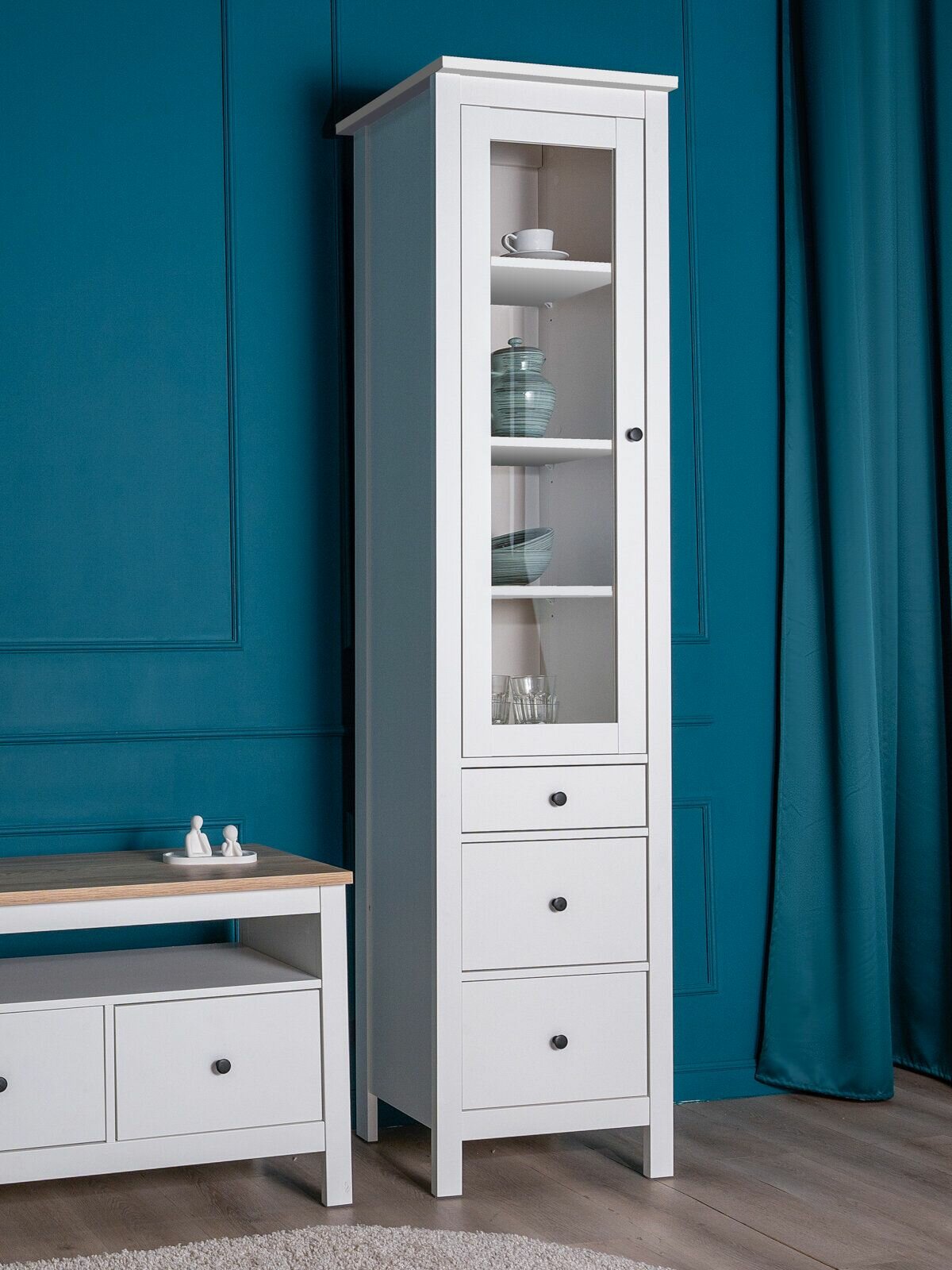 Шкаф с витриной Сага, 50х41х215 см, белый, ГУД лакк