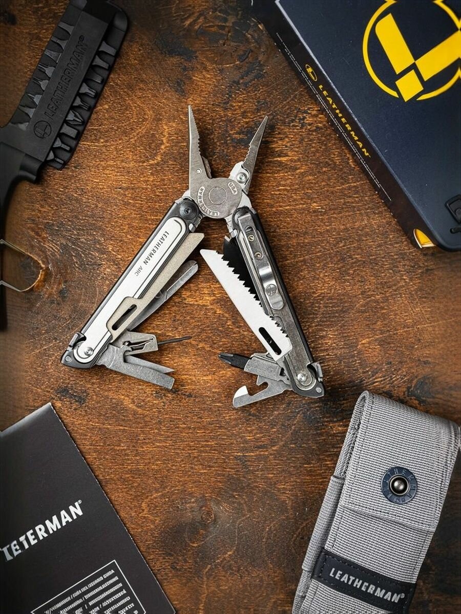 Мультитул Leatherman ARC Black & Steel
