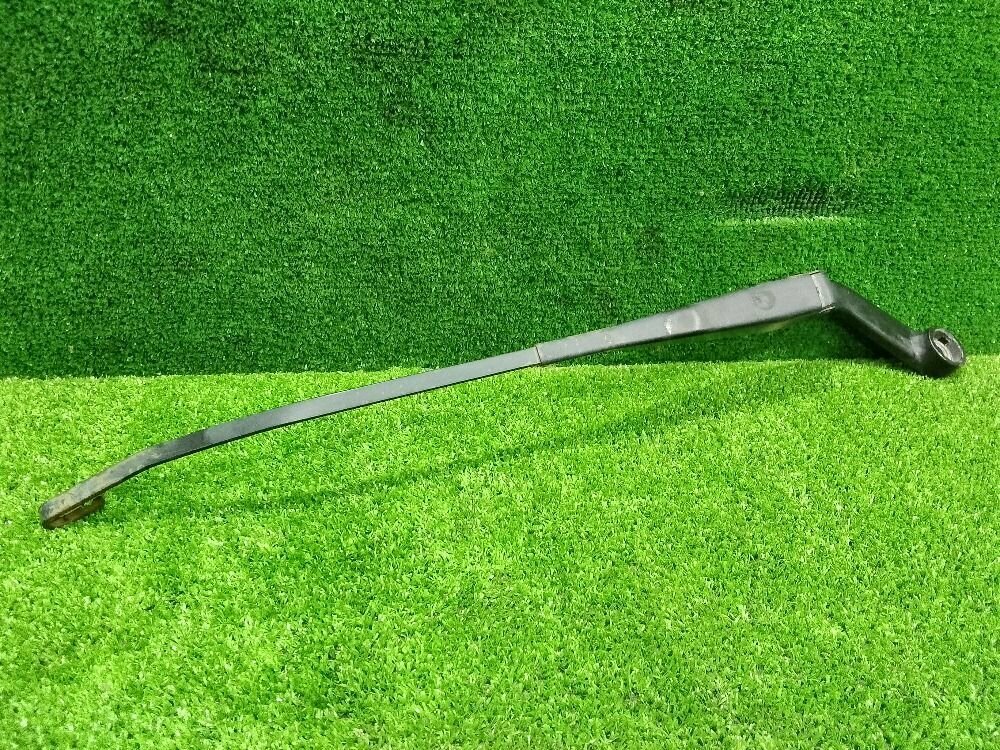 Поводок дворника левый Лада Приора Б/У с пробегом