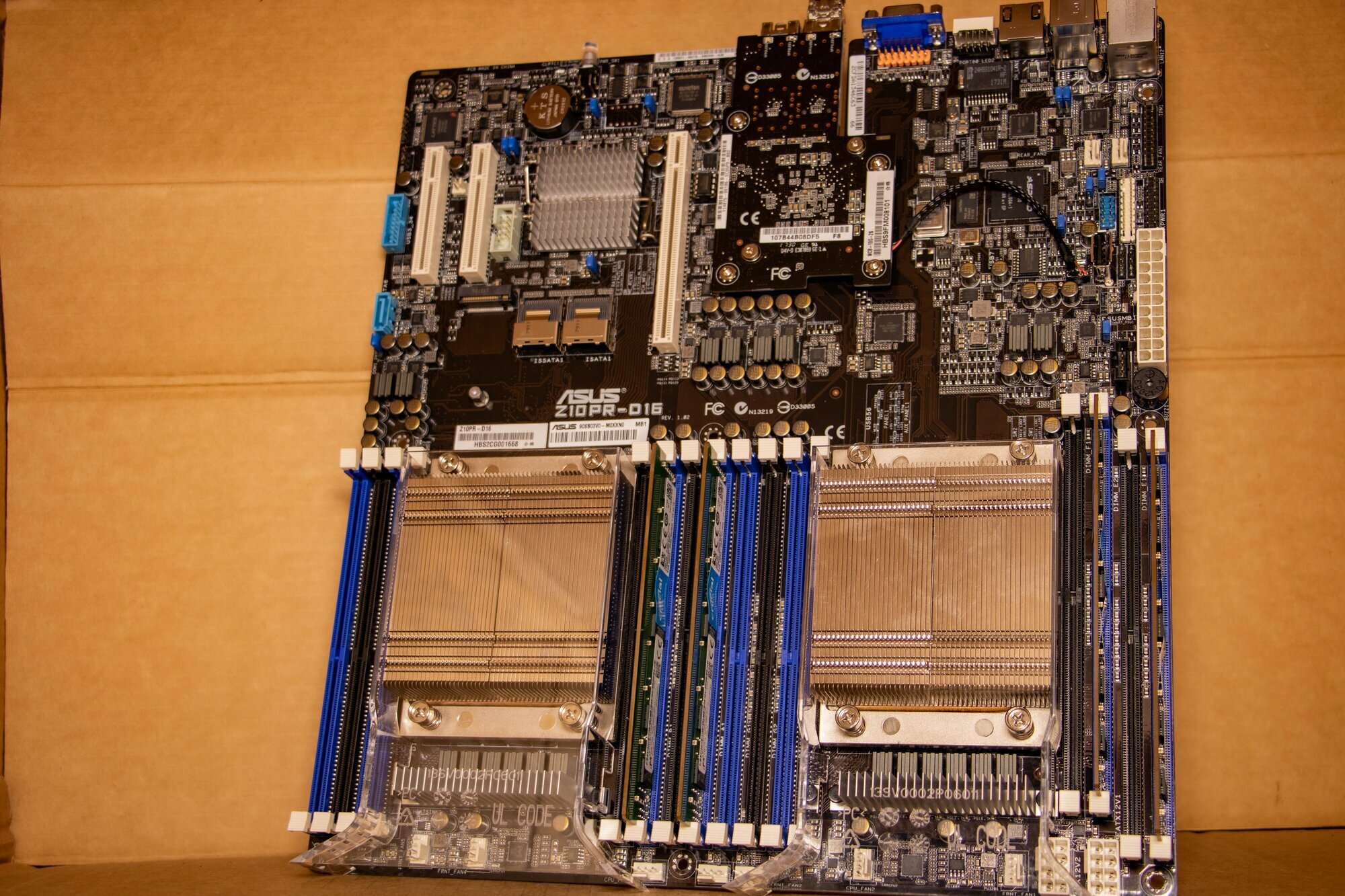 Материнская плата ASUS Z10PR-D16 (E-ATX, 2x LGA2011-3, 16 DIMM) +32 Gb ОЗУ +2 процессора