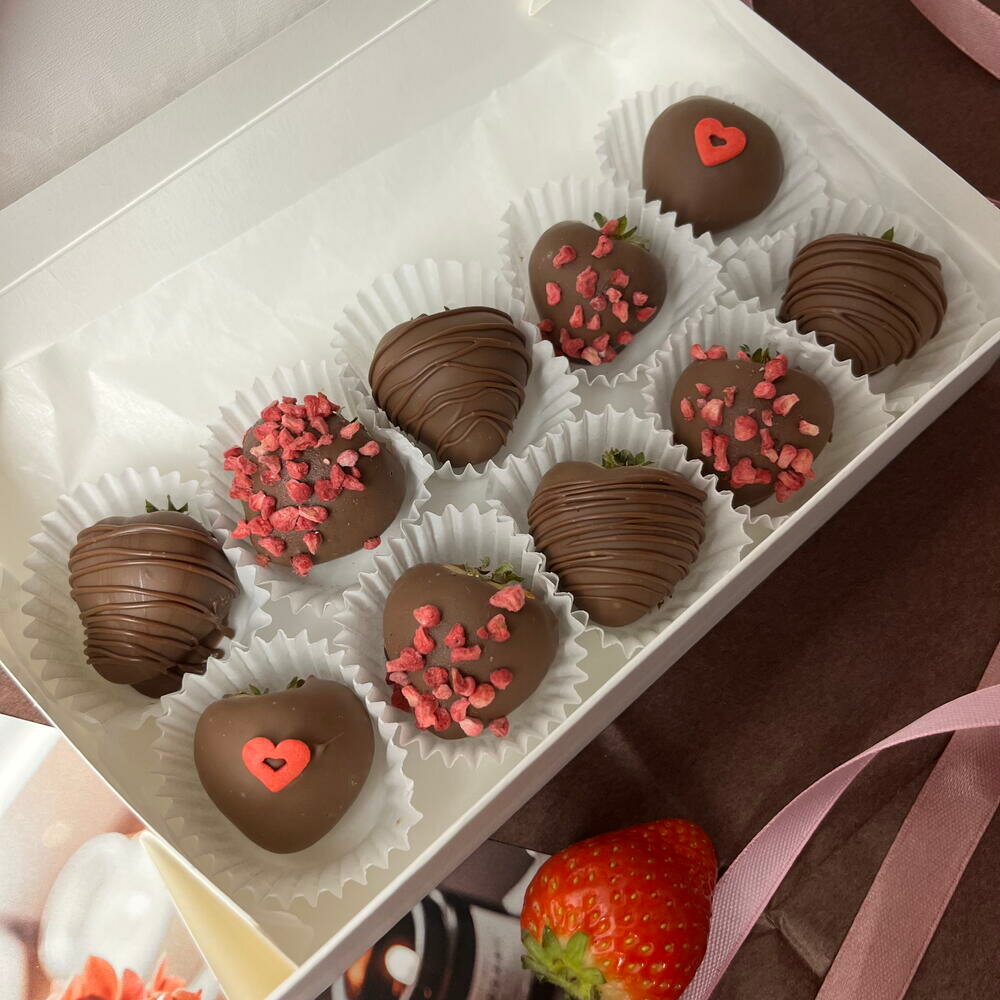 Клубника в шоколаде, Набор ягод клубники в шоколаде "Эгоистка" от Мадам Клубники, 10 штук