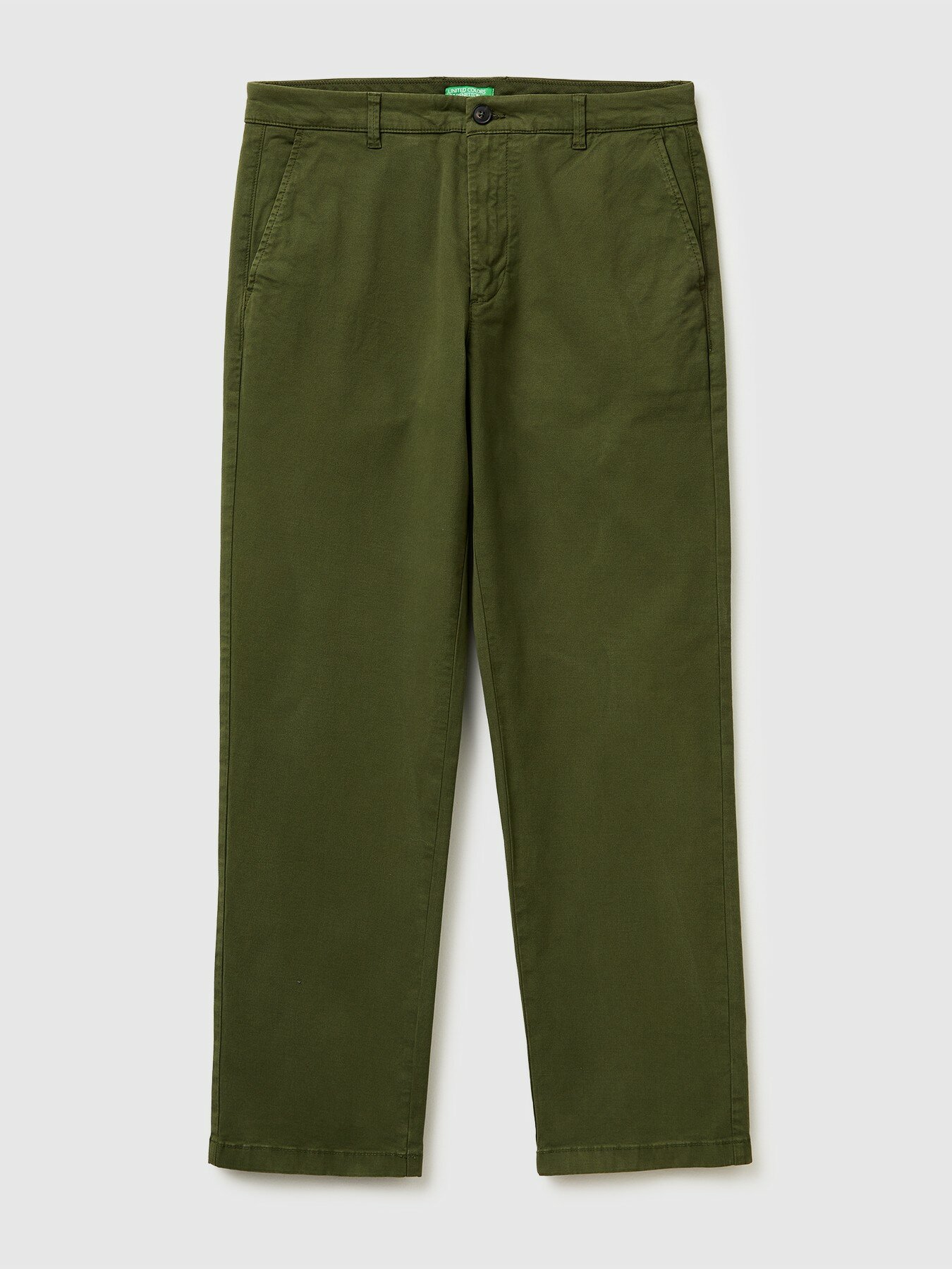 Брюки чинос