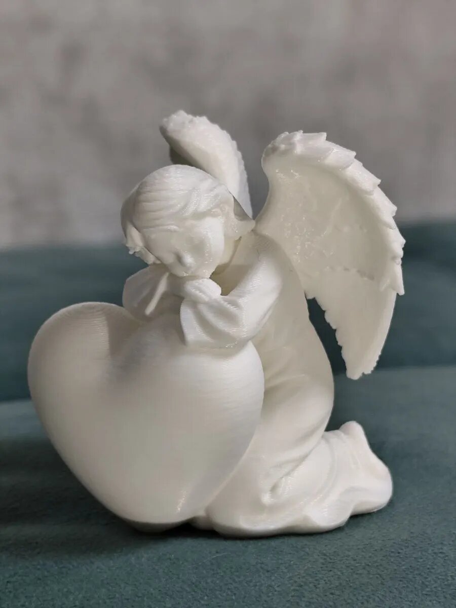 Статуэтка для интерьера ангелочек с сердцем