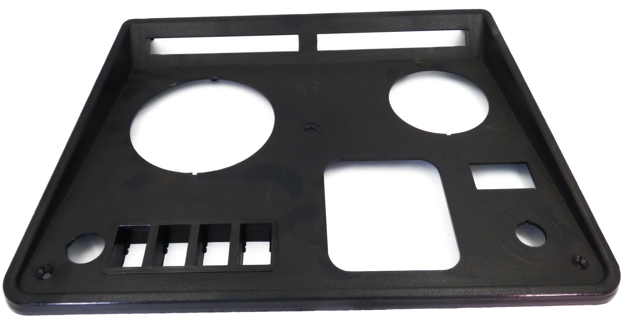 Щиток панели приборов под комбинацию приборов 80-3805021-Б, на трактор МТЗ 80/82