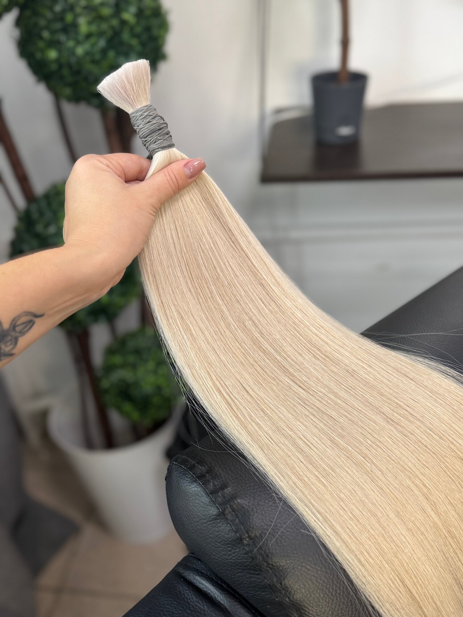 Волосы для наращивания , натуральные , 50 см люкс качества . Блонд , окрас . Структура прямая