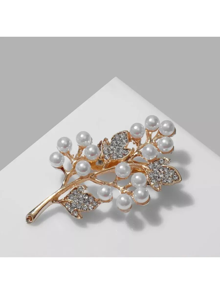 Брошь, стразы