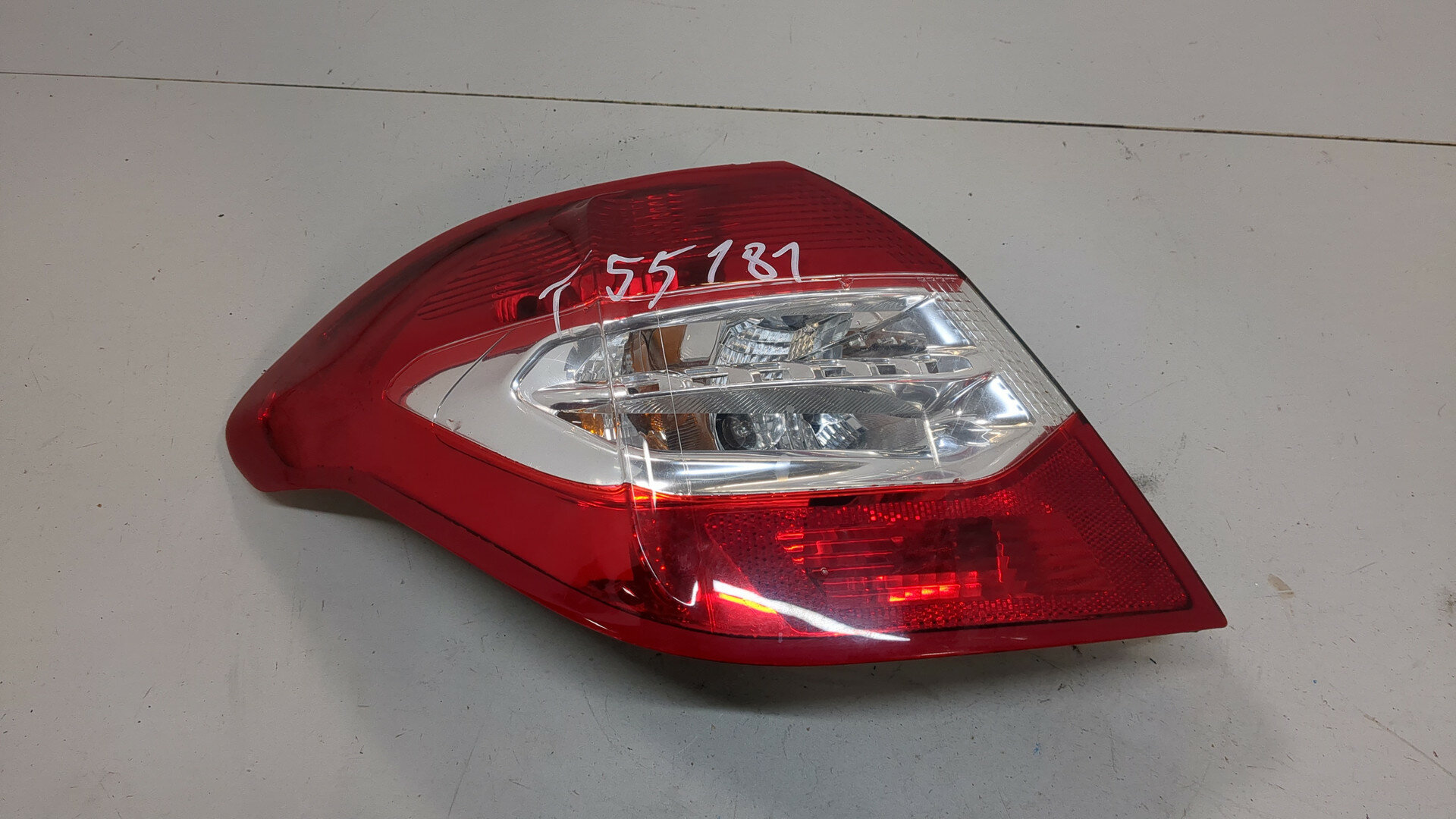 Фонарь (задний) левый Citroen C4 Б/У