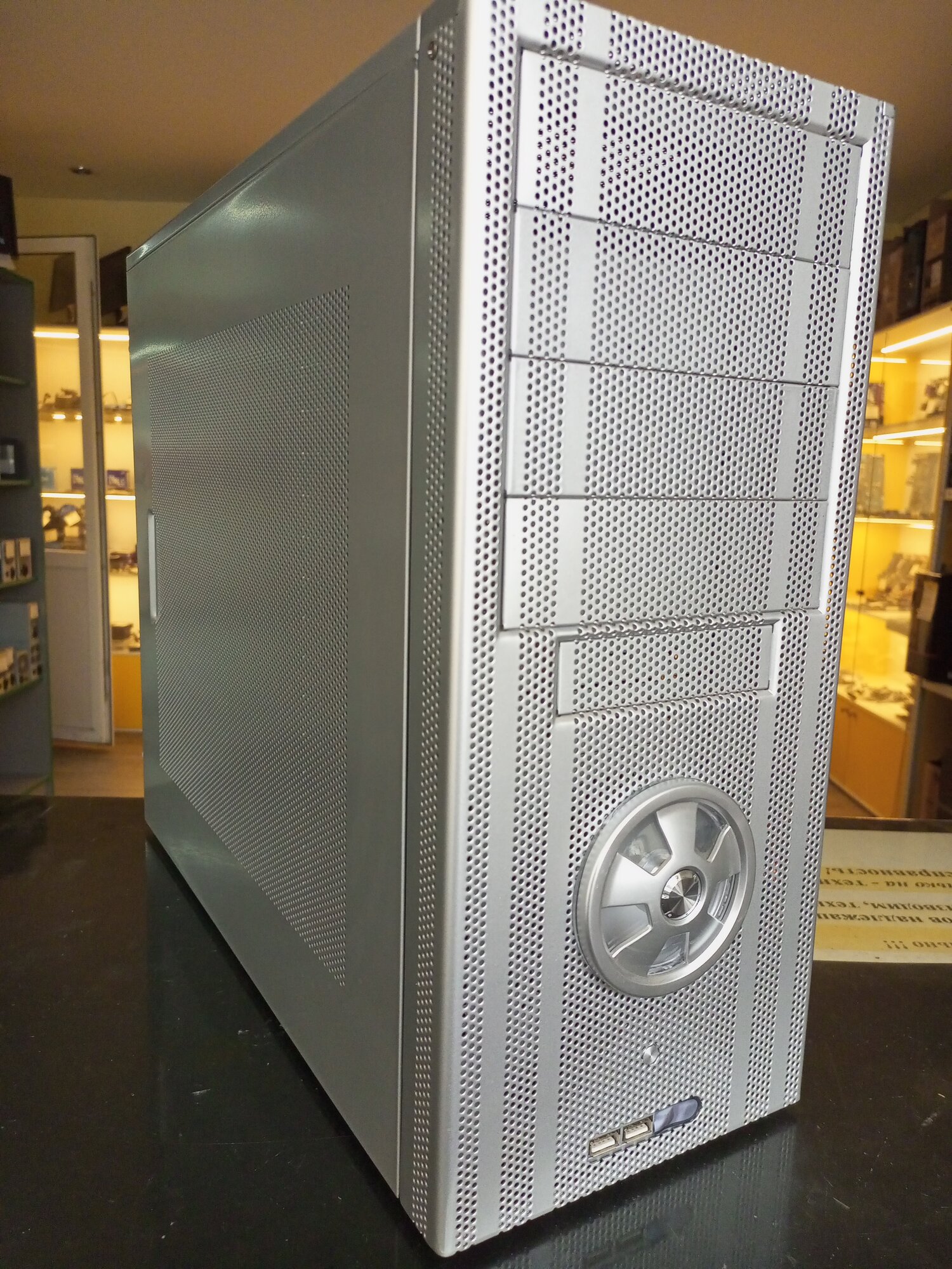 Игровой компьютер Intel Core i7-6700, GTX 1650 4Gb GDDR5, 16Gb озу DDR4, ssd 240Gb,