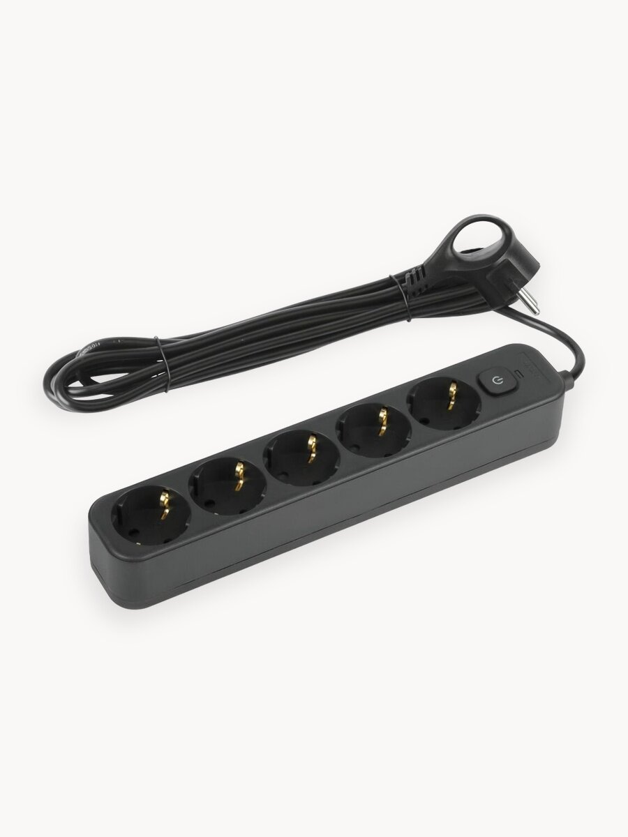 Сетевой фильтр Intro SFE530-B с базовой защитой с заземлением с выключателем 5 розеток 3м 10А черный / удлинитель сетевой 3м