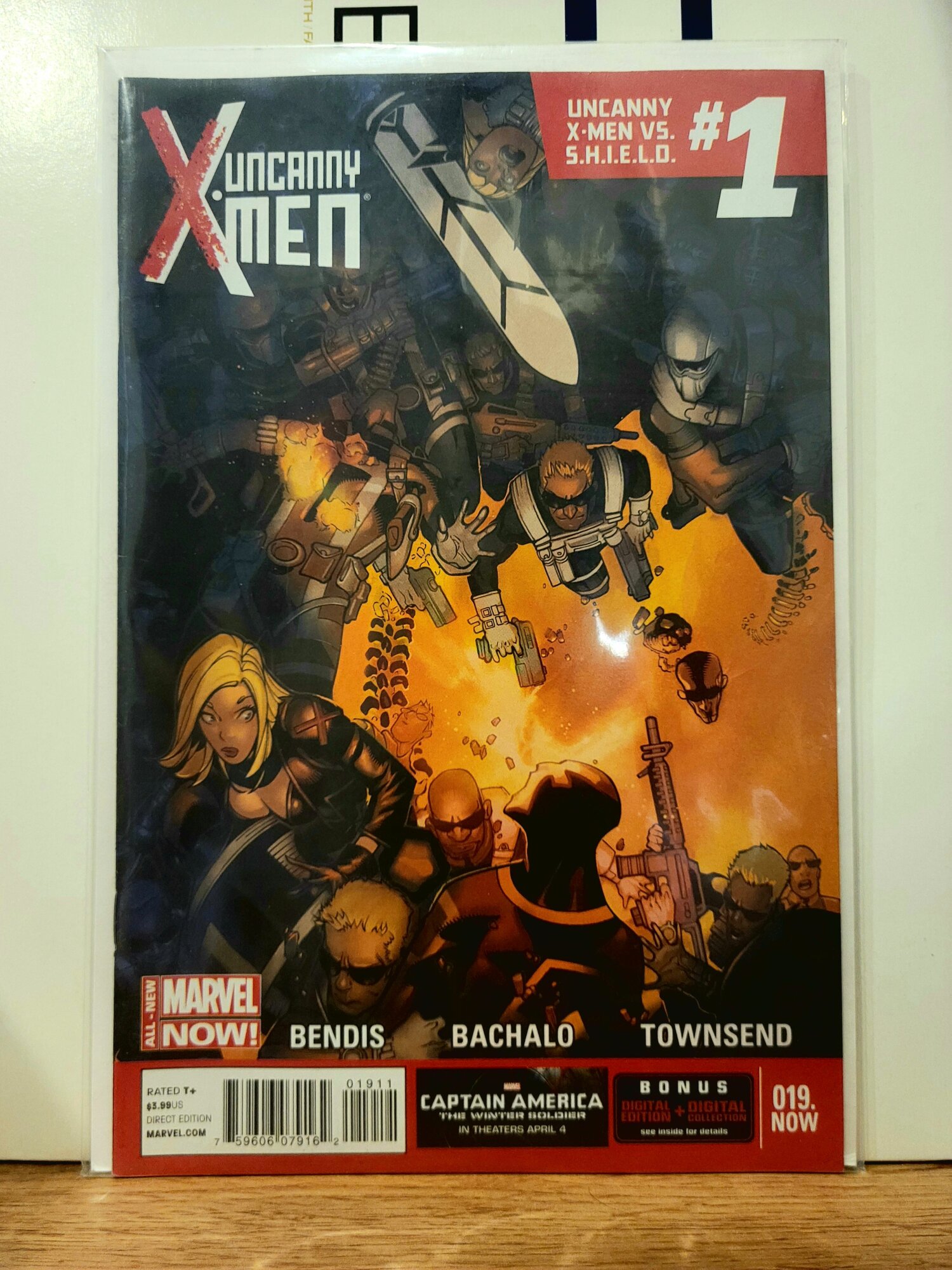 Ретро Комикс Uncanny X Men #1. Bendis. Оригинал!